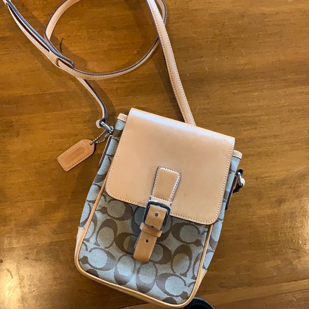Coach Signature C Crossbody Bag In Camel Leather And … - Gem